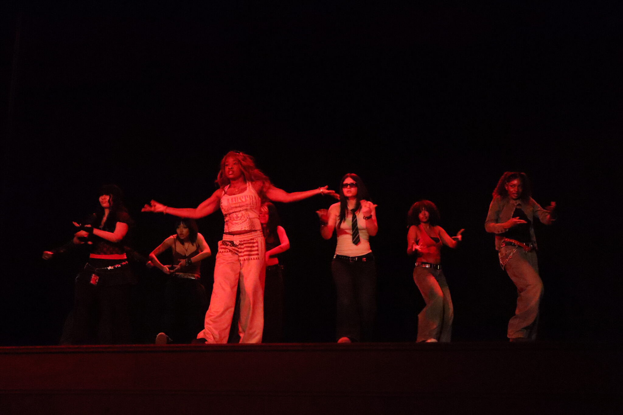 MHS K-Pop Club: Killin’ It with New ‘FaSHioN’